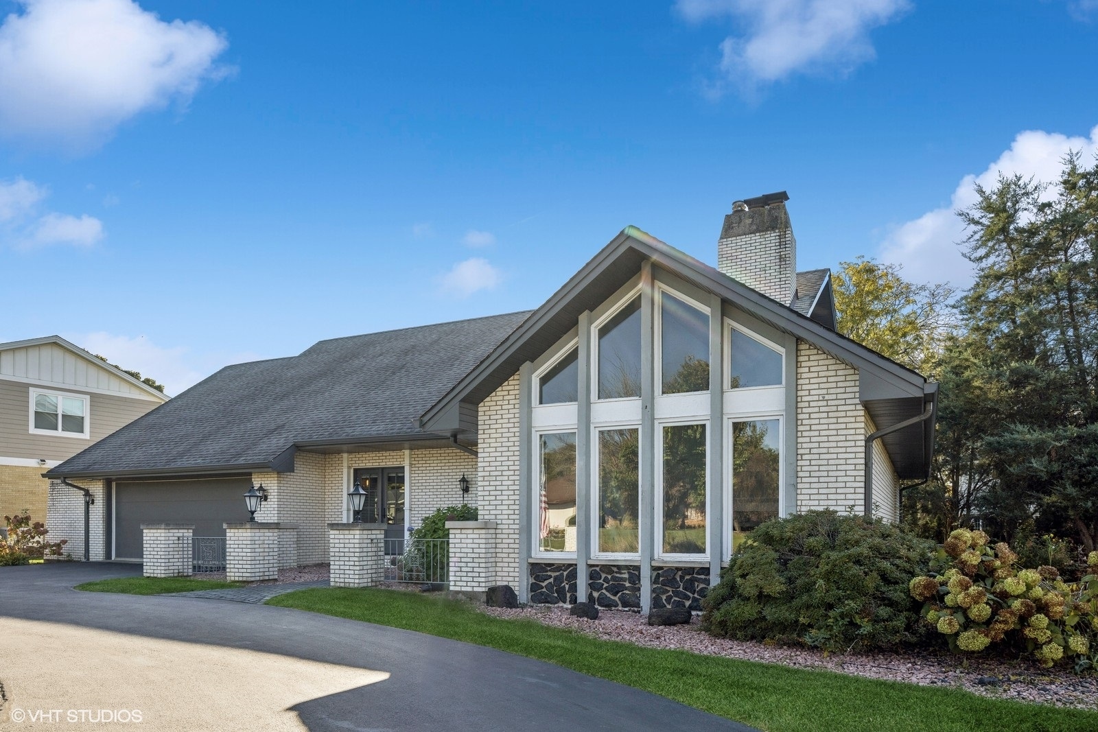 Carriage Green in Darien IL Homes for Sale - Carriage Green in Darien ...